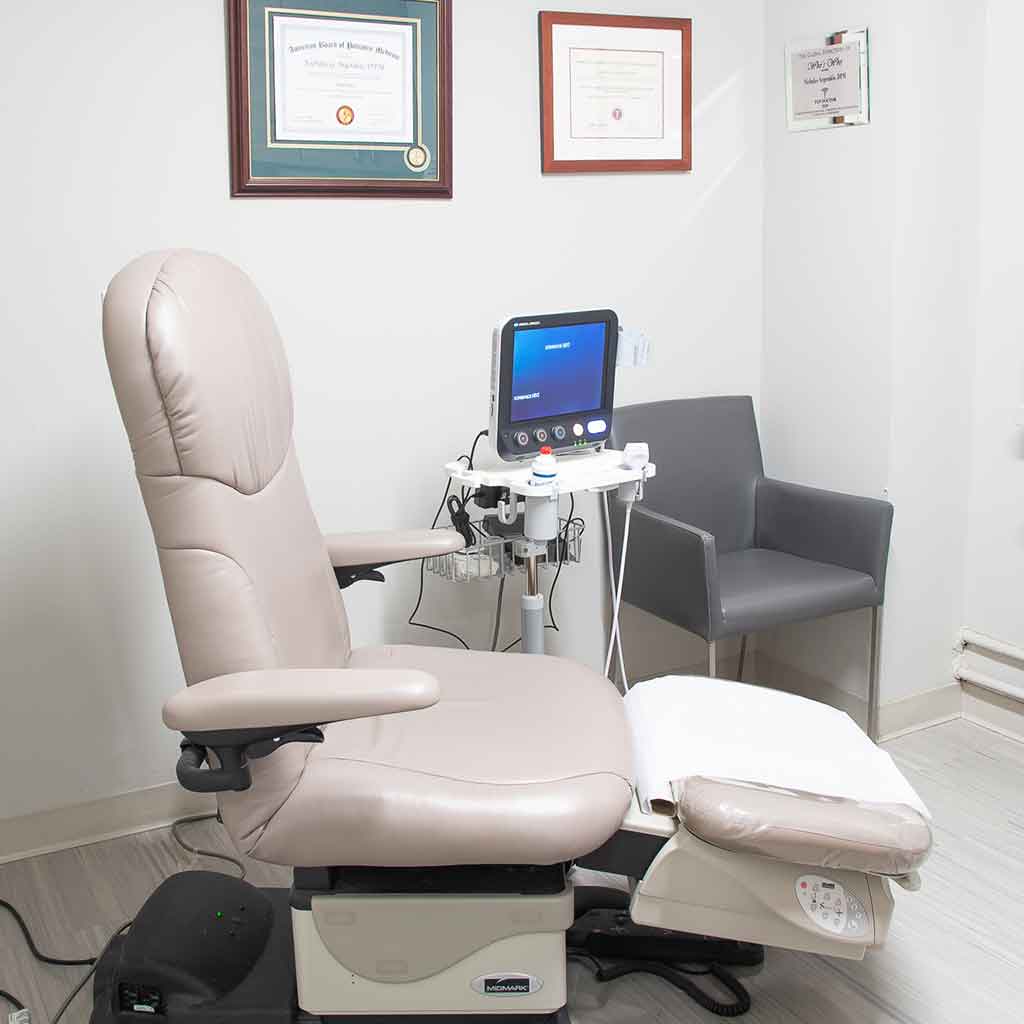 Foot Doctor, Foot & Ankle Surgery | Silverstone Podiatry | Ankle Sport ...